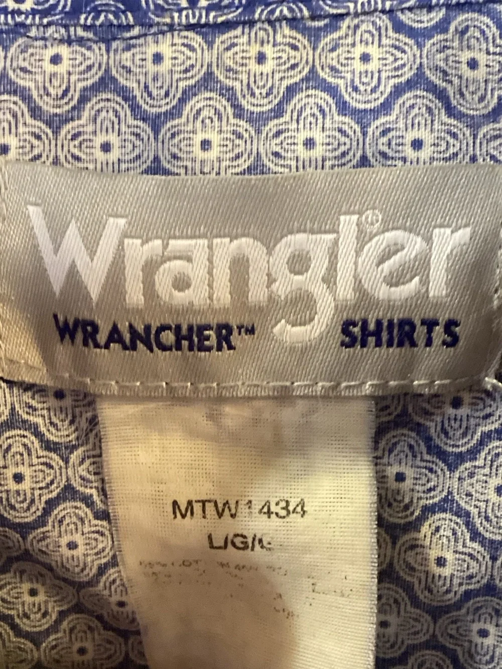 Wrangler | Shirts | Wrangler Wrancher Mens Blue Print Pearl Buttondown ...